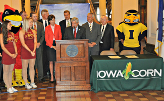 It’s Iowa Corn Cy-Hawk Day! | AgWired